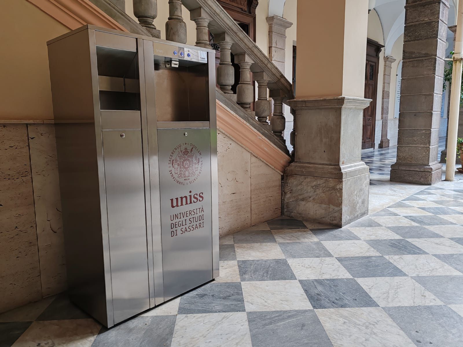 Drinking water dispensers arrive at Uniss offices | Università degli ...