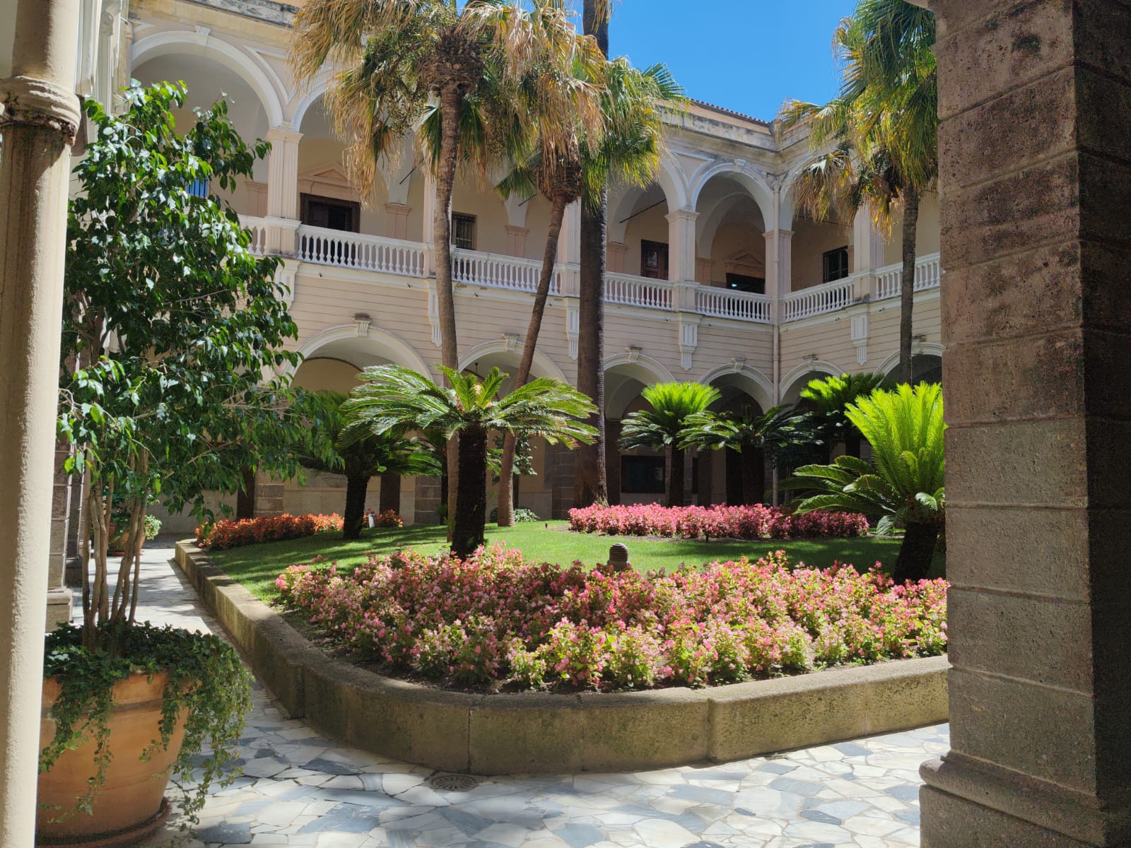 Servizi per l'inaugurazione del 463° A.A. | Università degli Studi di ...